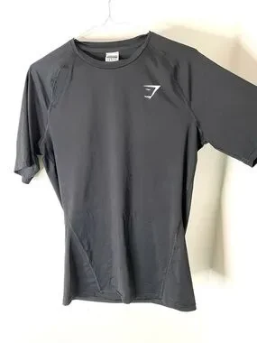 Gymshark | Tops | Gymshark Element Baselayer Black Performance Tee ...